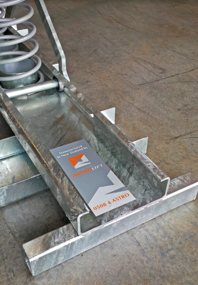 Timber Bearer | Galvanised Steel | Spring Loaded | Spring-Loaded Lift ...