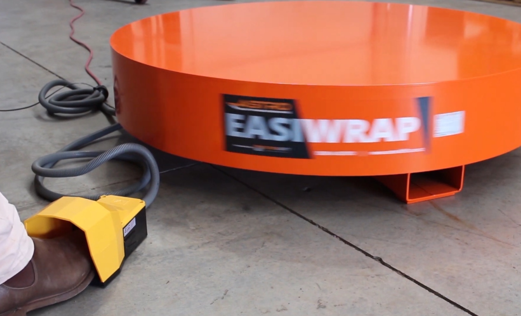 Pallet Turntable (Easiwrap) | Pallet Wrappers | Astrolift