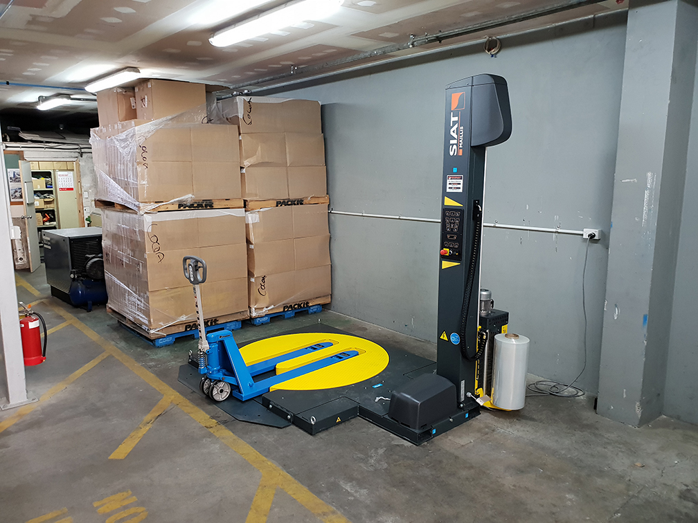 Semi Automatic Pallet Wrapper | Horseshoe One Wrap | Pallet Wrappers ...