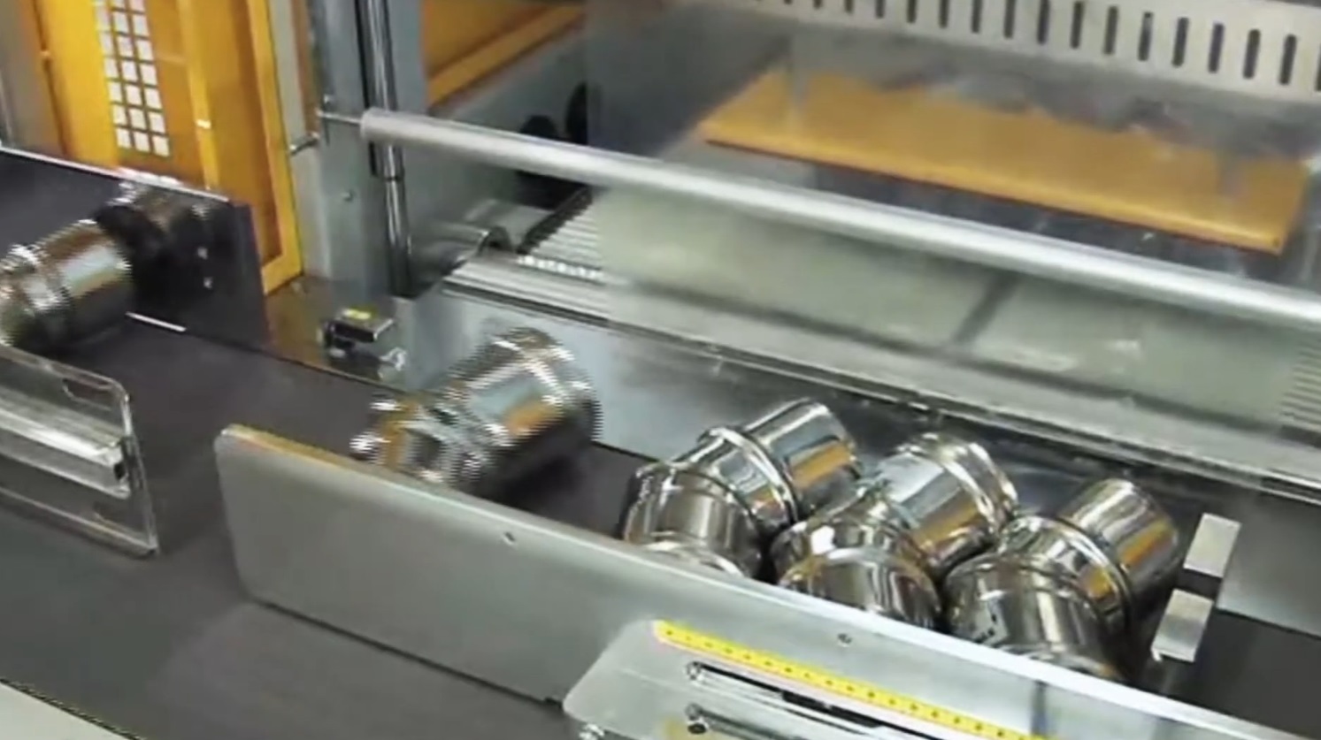 Bundle Wrapper Right-Angle Machine | Astrolift | Bundle Wrappers ...