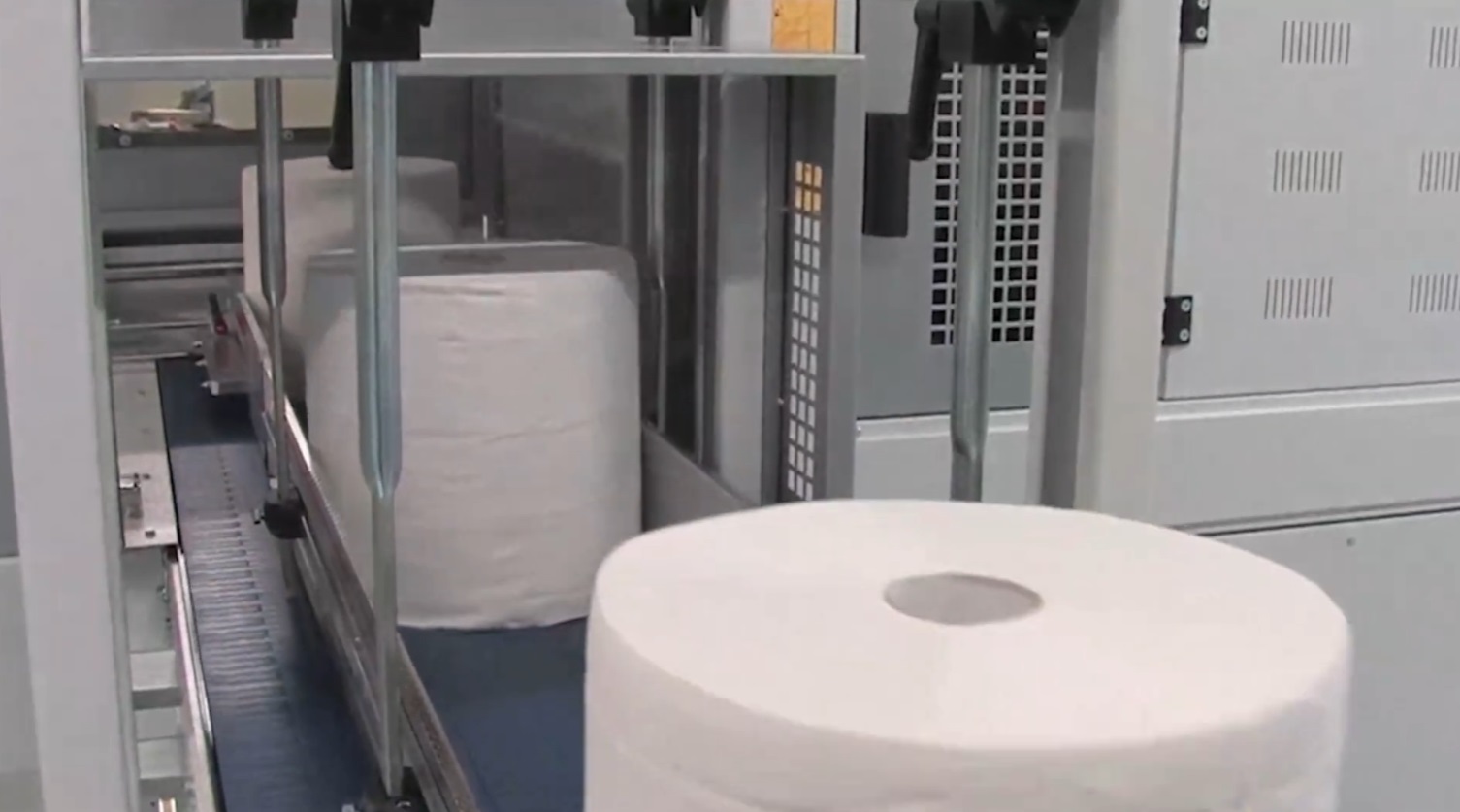 Bundle Wrapper Right-Angle Machine | Astrolift | Bundle Wrappers ...