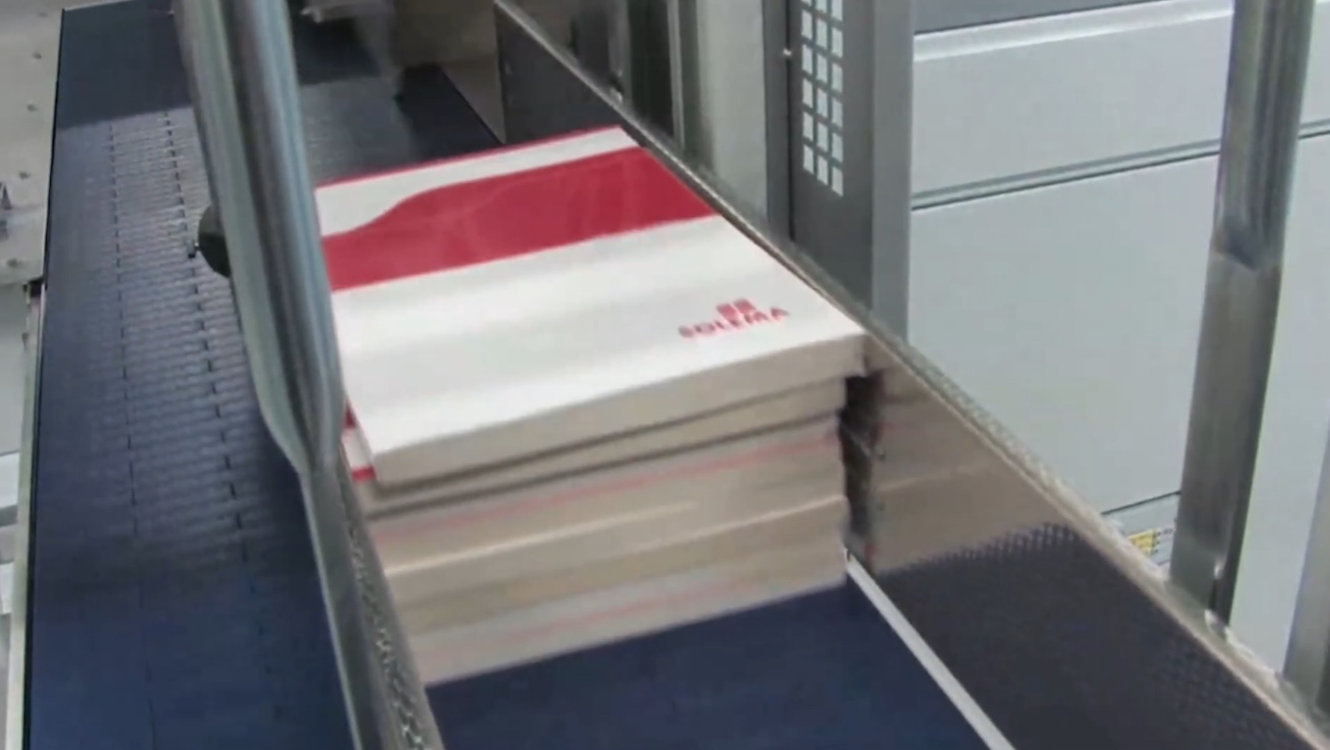 Bundle Wrapper Right-Angle Machine | Astrolift | Bundle Wrappers ...