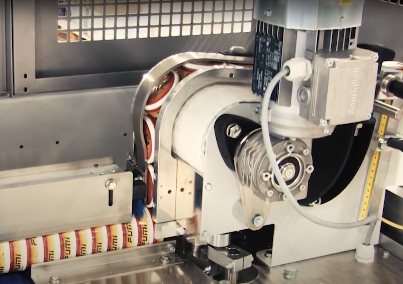 Bundle Wrapper Right-Angle | Bundle Wrappers | Astrolift