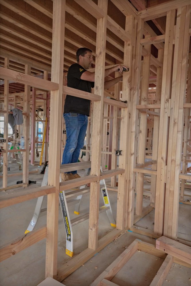 Step Ladders - Heavy-Duty Wide | Step Ladders | Astrolift