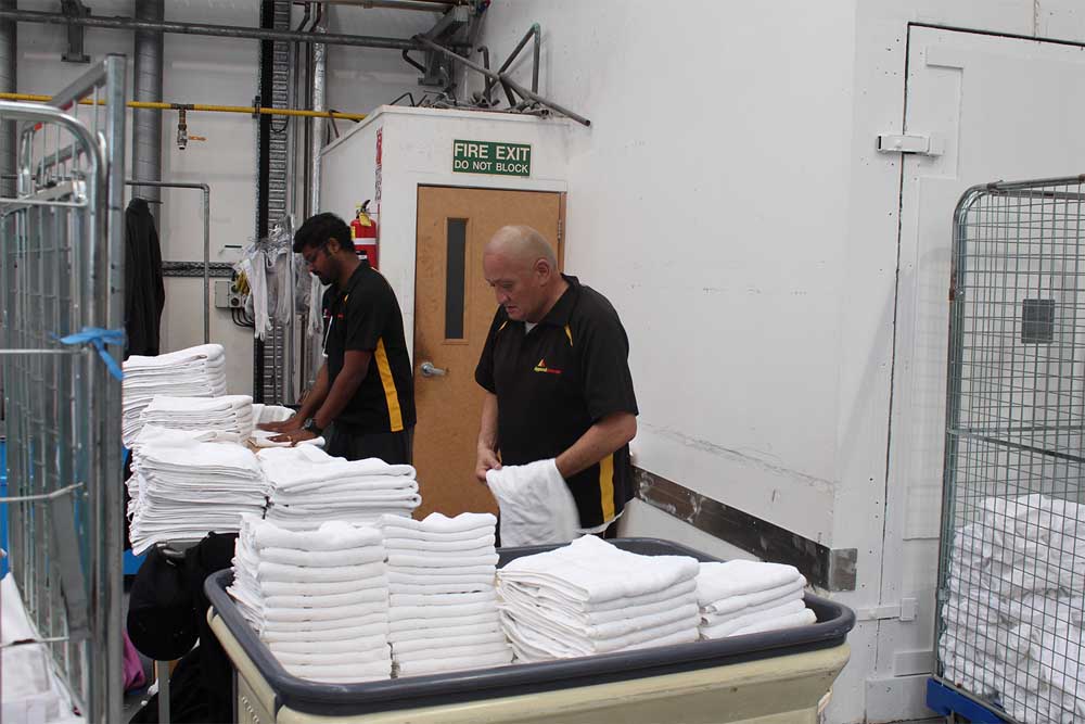 Ergobin Self-levelling Trolley (White) | Self-levelling Trolleys ...