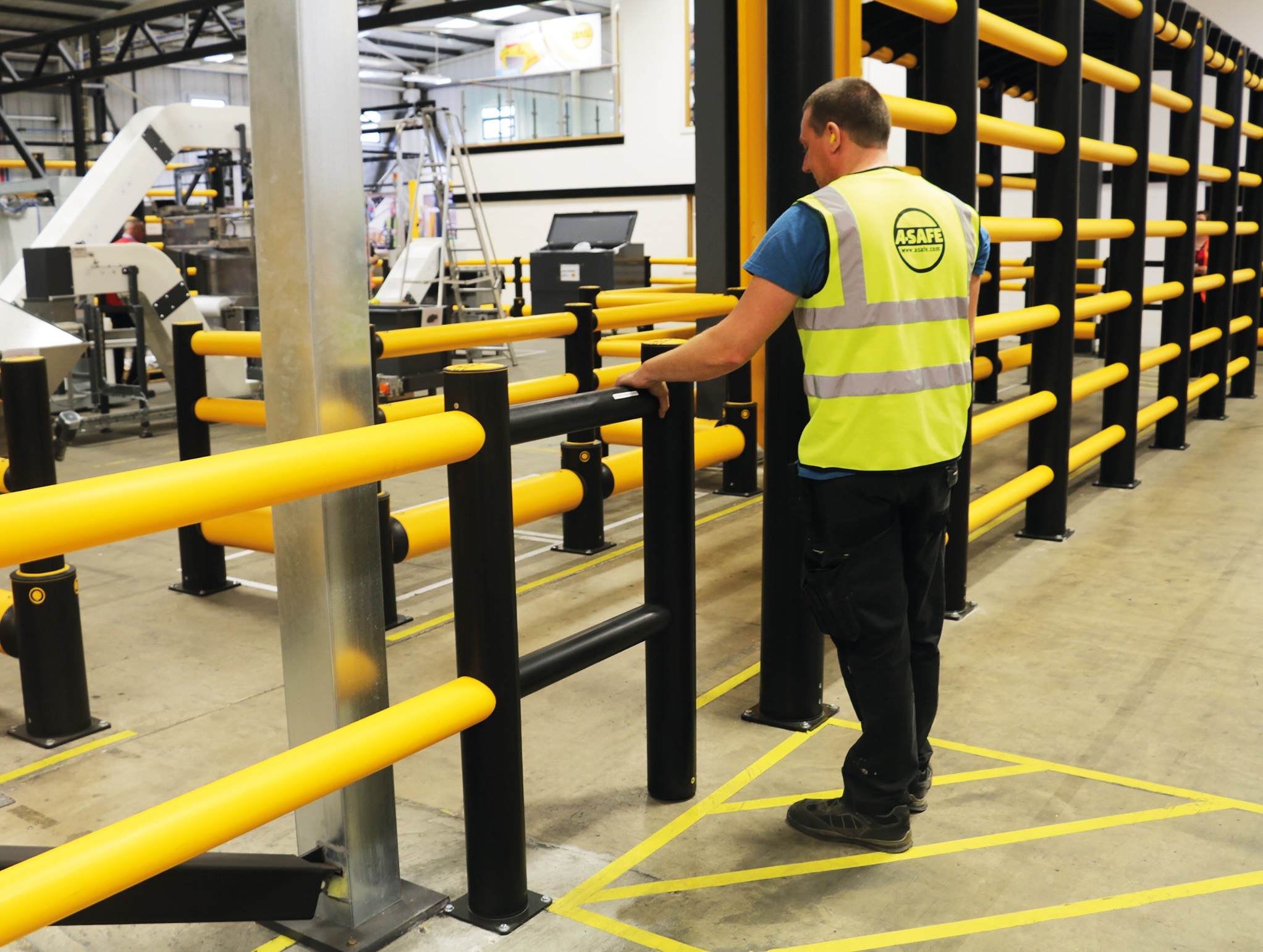 Swing Gate - A-Safe (Flexible Plastic) | Traffic Barriers | Astrolift