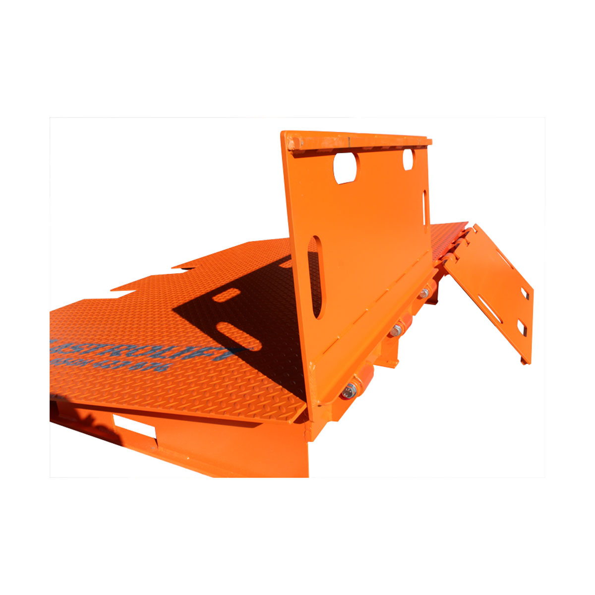 Container Ramp - With Flaps | Astrolift | Container Ramps and Shelters ...