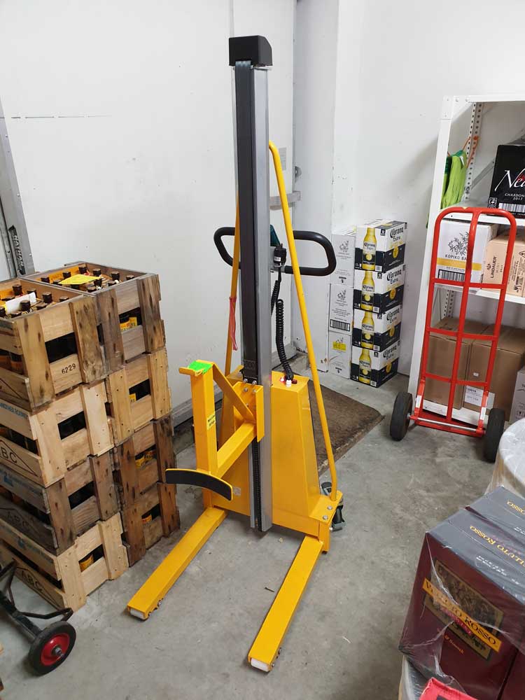 Beer Keg Lifter - Lift Kegs Easily and Electrically | Astrolift NZ ...