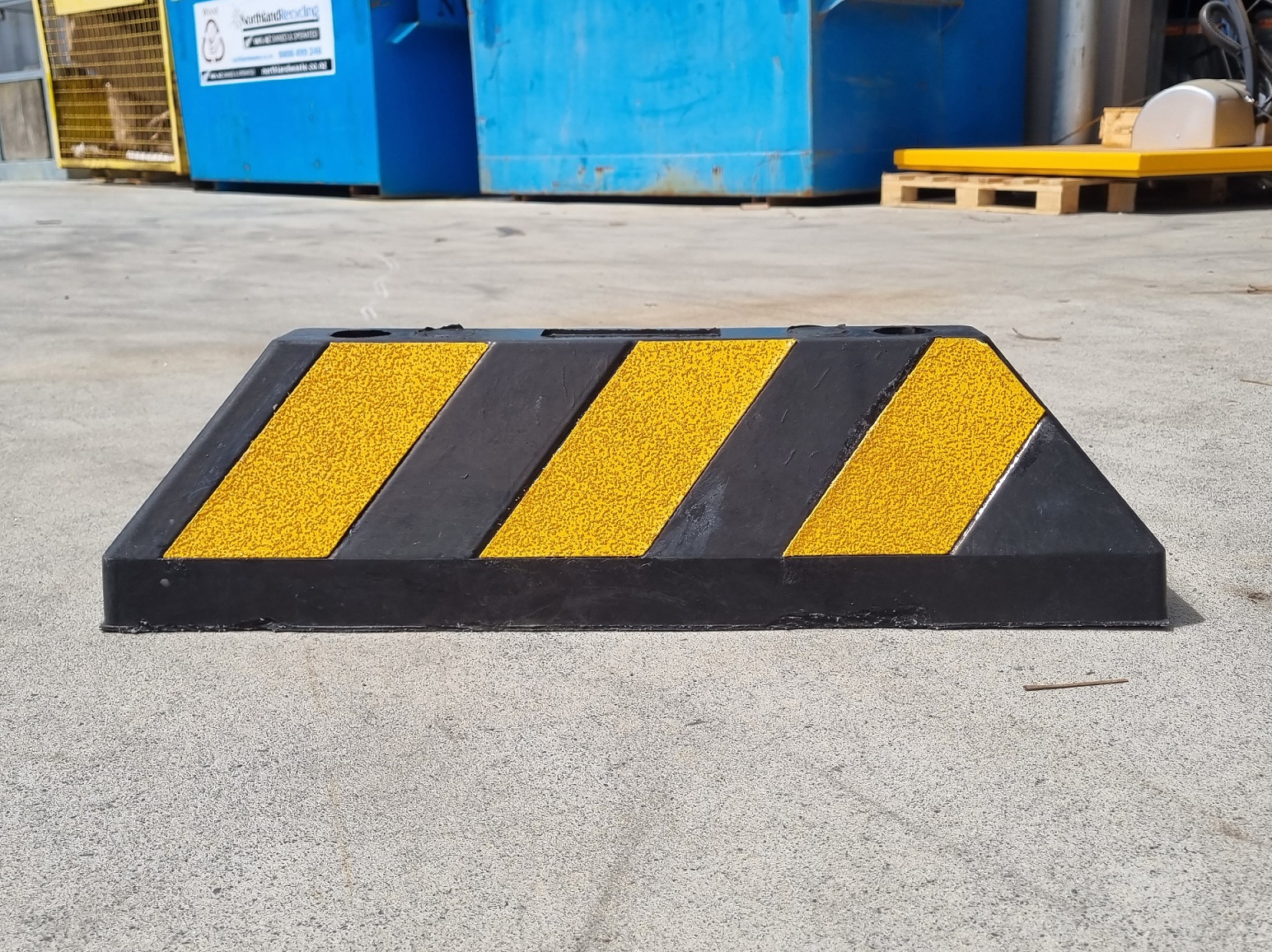 Truck Stops | Heavy Vehicle Wheel Stops | Wheel Stops | Astrolift