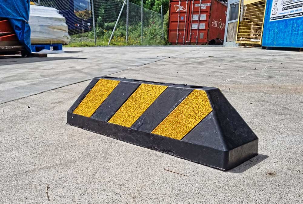 Truck Stops | Heavy Vehicle Wheel Stops | Wheel Stops | Astrolift