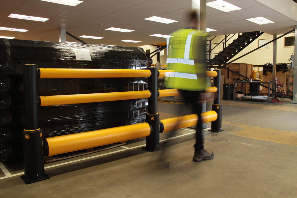 iFlex Single Traffic Barrier+ | Barrier and Safety | Astrolift